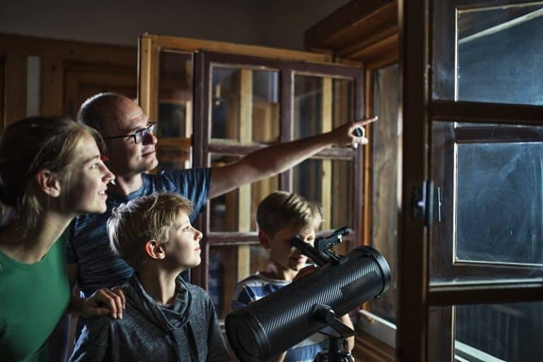 Best Orion Telescope 2021 (For Every Budget and Skill Level)